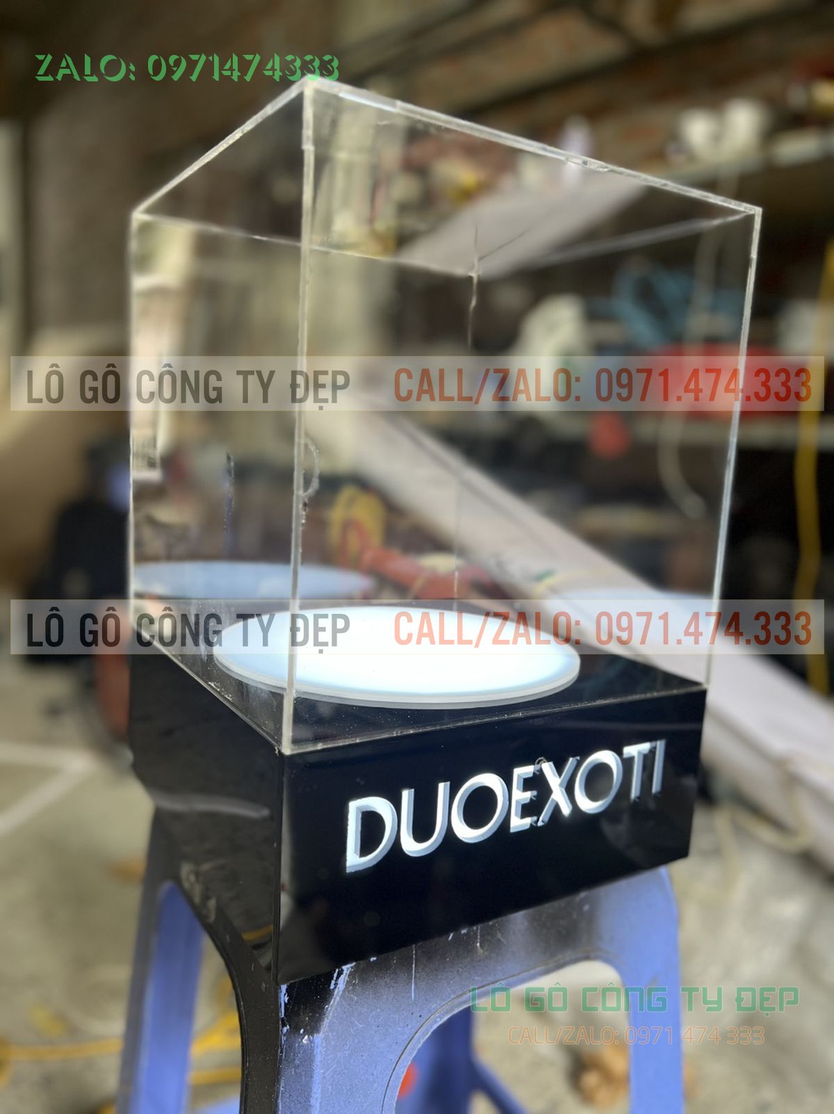 Tủ mica lô gô, Hộp mica trưng bày, Lô gô bục trưng bày